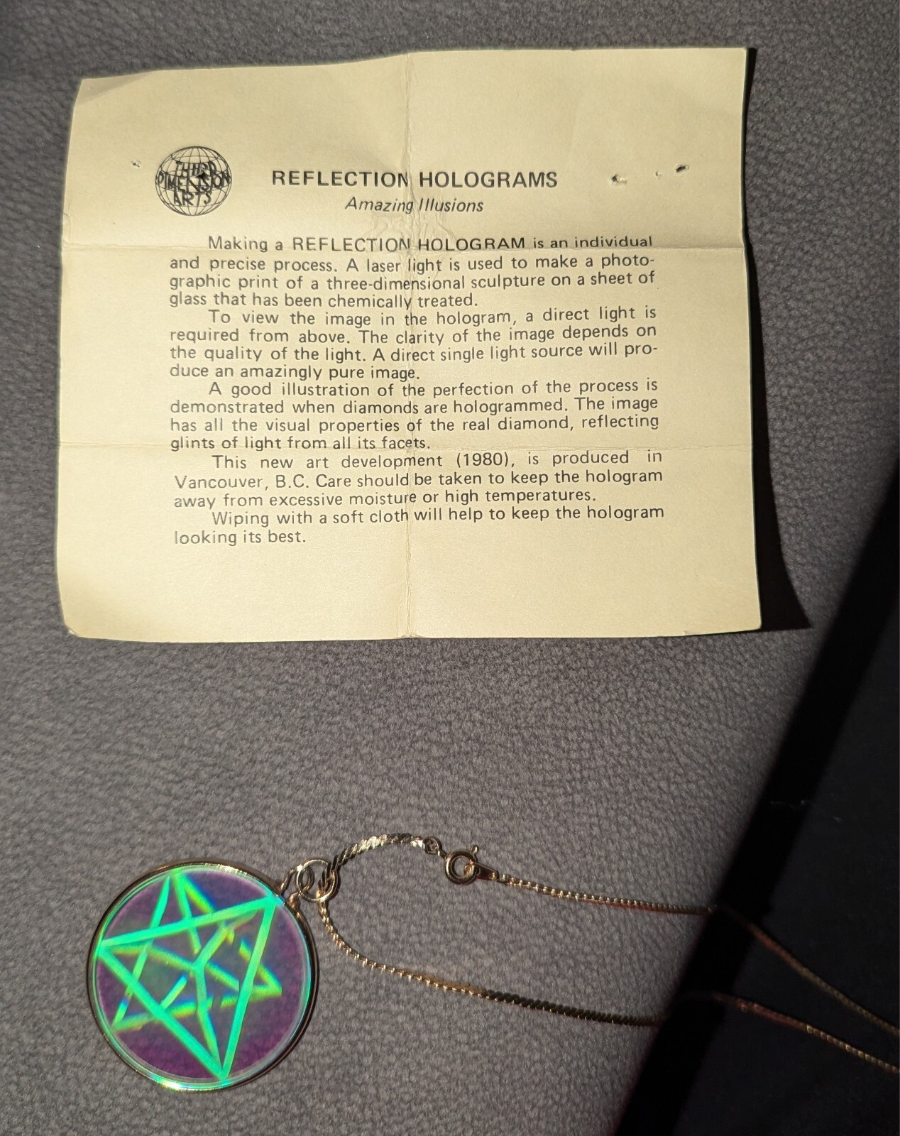 1980's Third Dimension Art REFLECTION HOLOGRAM - Gem