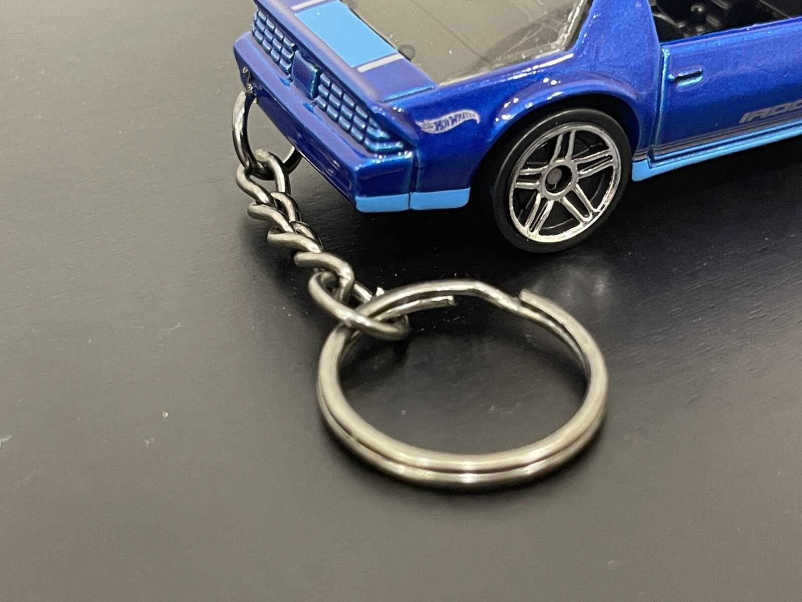 1985 CHEVY CAMARO Key Chain Ornament KEY RING Gift 1984 85 86 87 ...