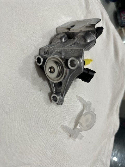 Genuine Mack VOLVO 22391565 Dosage Valve 21332711 21577030 for sale ...