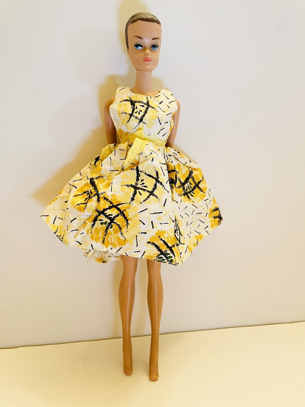 Fab-lu Babs Doll Dress Barbie Clone Tag British Crown Colony Hong Kong ...