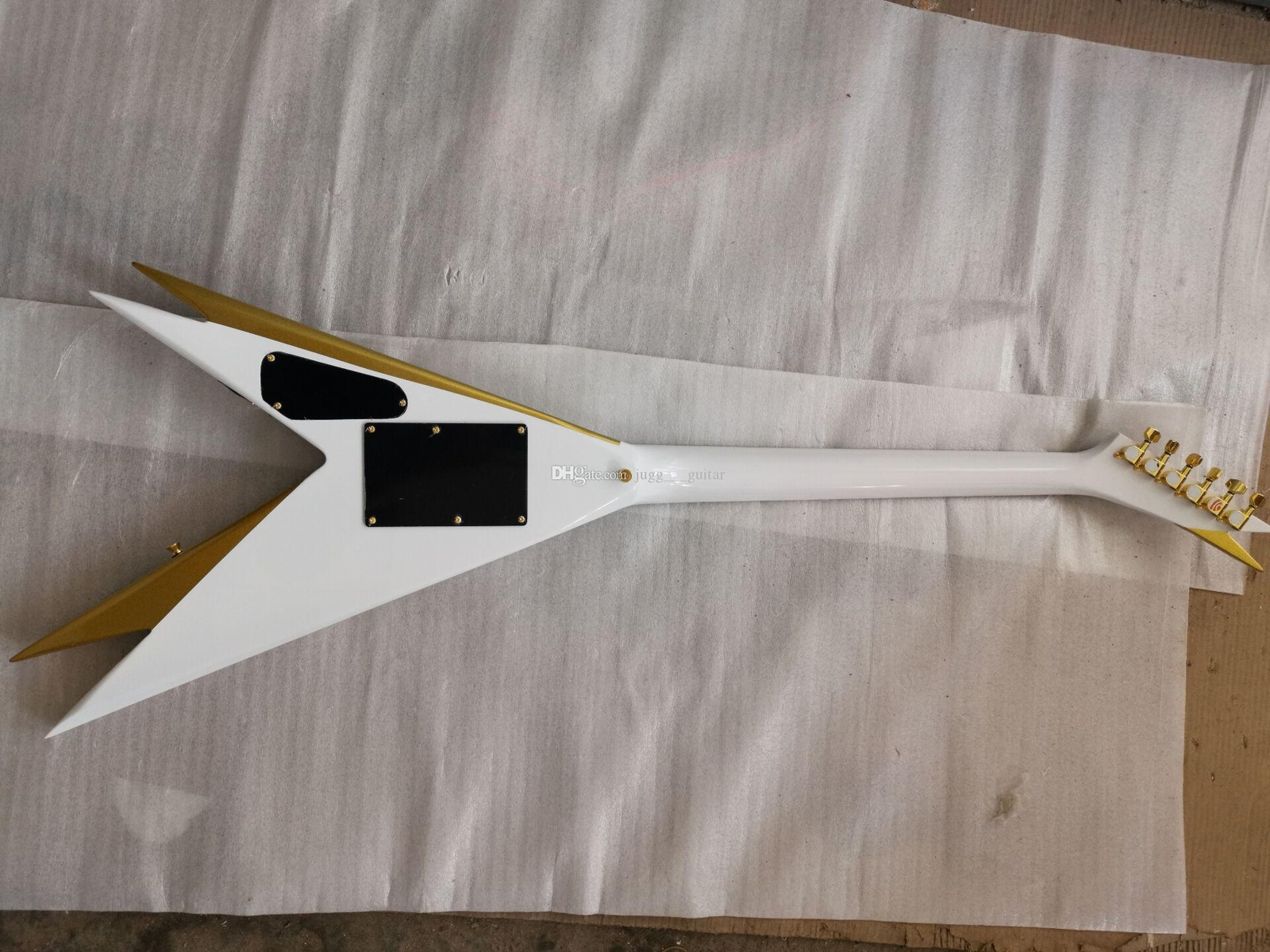 Double V Pearl White / Gold Flying V Electric Guitar Tremolo Tailpiece ...