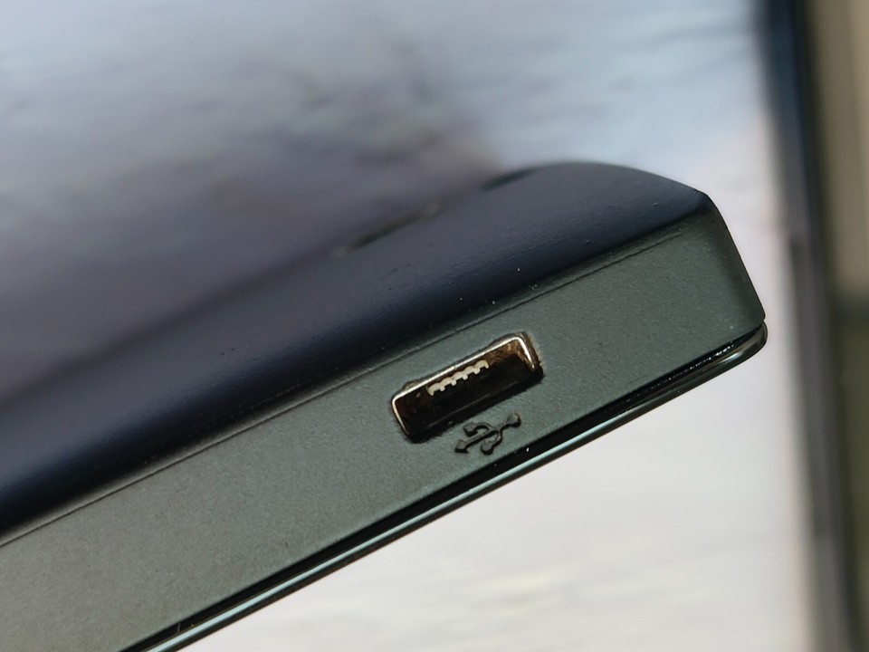 Original SONY Xperia U ST25i 8GB ST25 Unlocked Android 3G touch screen ...