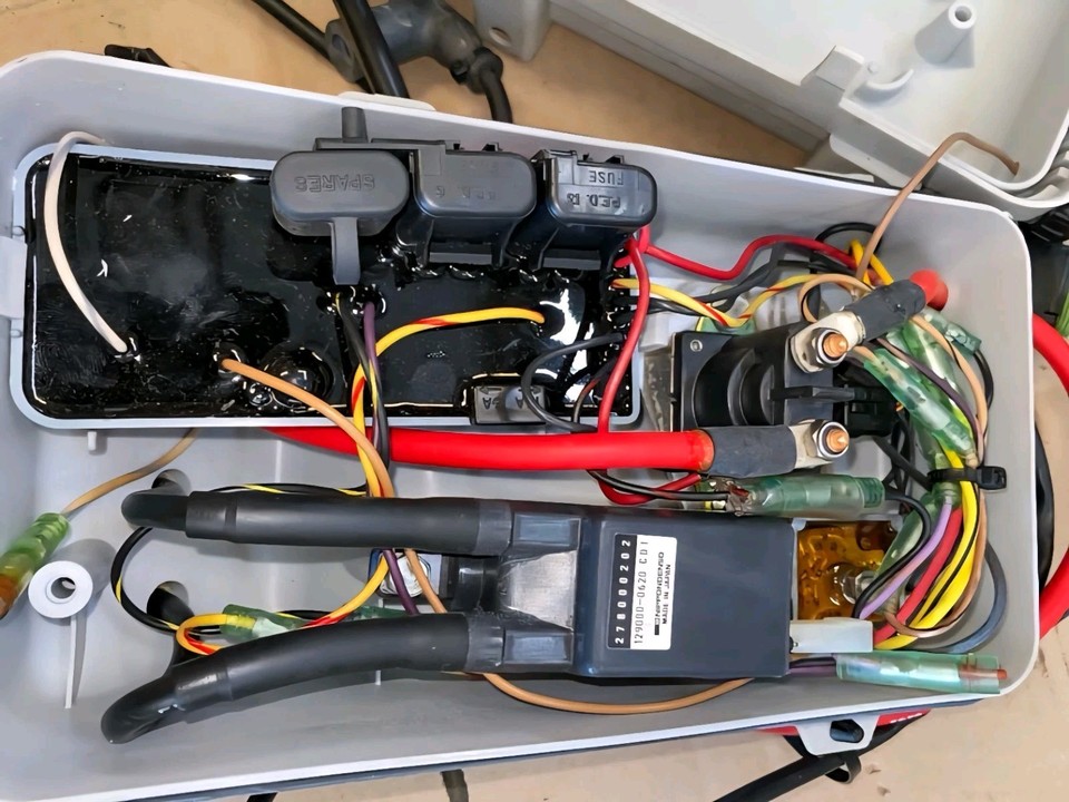 Sea Doo 1995 HX 717 720 MPEM computer ECU ECM EMM electrical box ...