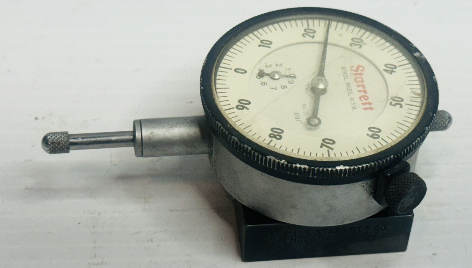 Starrett Tools dial indicator #25-441/5 .001” w/ #674 adjustable slide ...