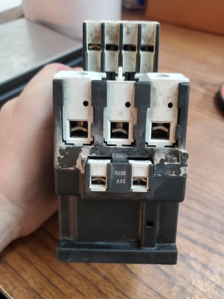 Klockner Moeller DIL2M 22DILM Contactor (VR1) | eBay