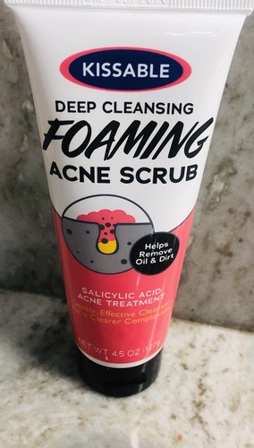 kissable Deep Cleaning Foaming Acne Scrub W/Salicylic Acid Acne ...