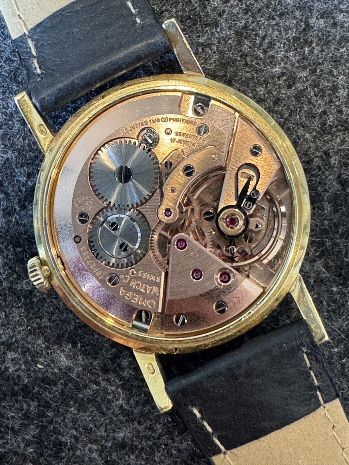 VINTAGE OMEGA HAND WOUND 17 JEWEL 600 CALIBRE WRISTWATCH 18K YELLOW ...