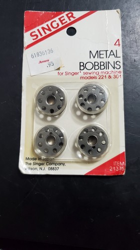 4 × Vintage OEM Singer New Old Stock bobbins sewing machines 221 222 ...