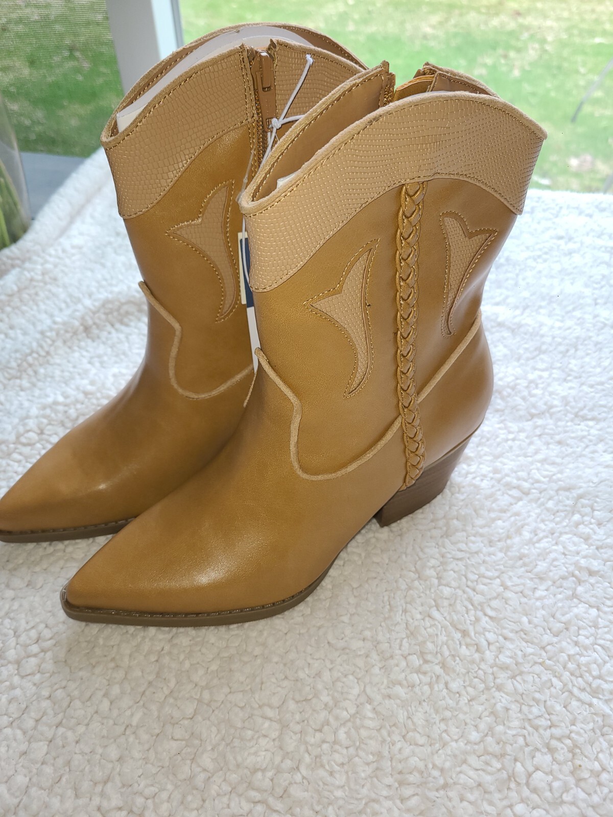 Women's Shana Cowboy Boots - Universal Thread - Cognac Brown - Size 6 ...