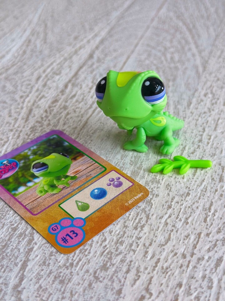 Littlest Pet Shop Gen 7 Toy Figures By Hasbro LPS Cat Dog ~ You Choose ...