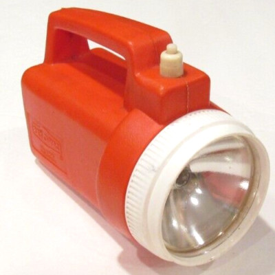 Rayovac 6V Flashlight Lantern Red with White Rim Plastic Square Body No ...