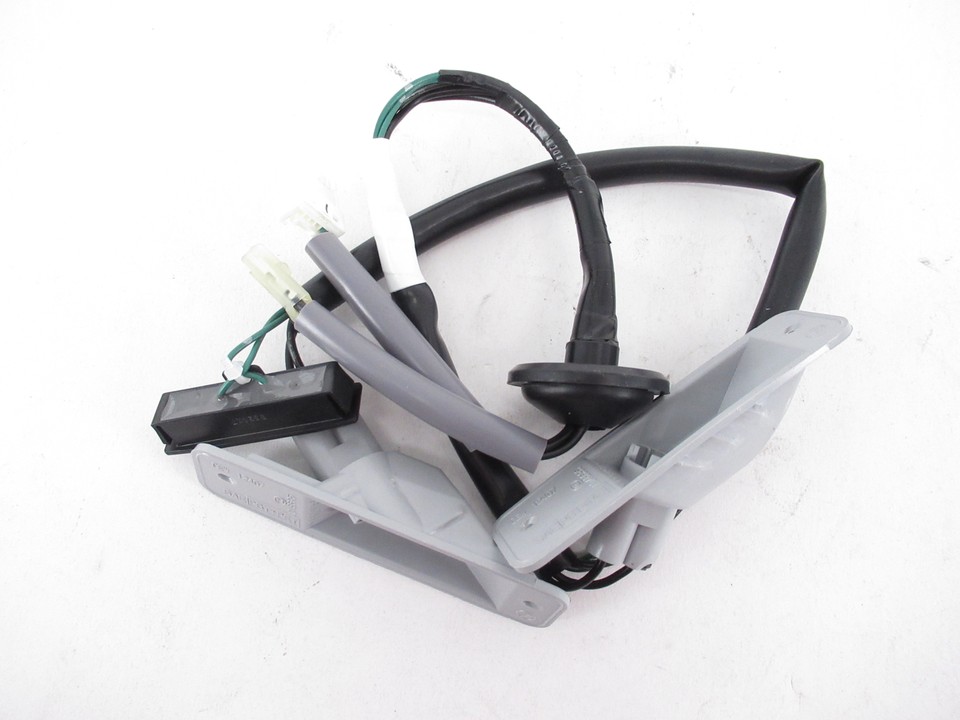 Genuine OEM Subaru 84931SC060 Rear License Plate Lamp Light Socket Wire ...