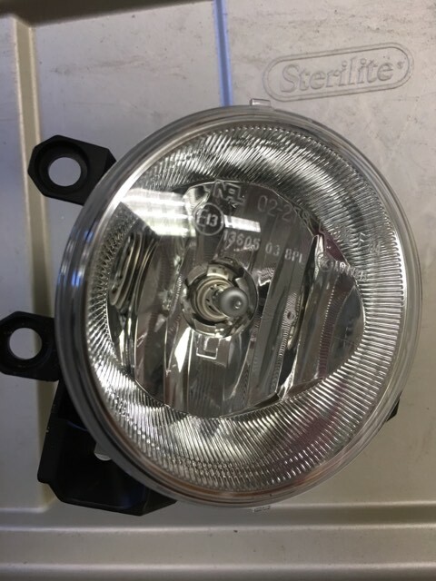 8122002160 Toyota Highlander OEM Fog Light Lamp Assembly LH for sale ...