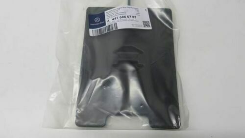 MERCEDES-BENZ VITO W447 Front Wheel Arch Servicing Flap A4476860782 NEW ...