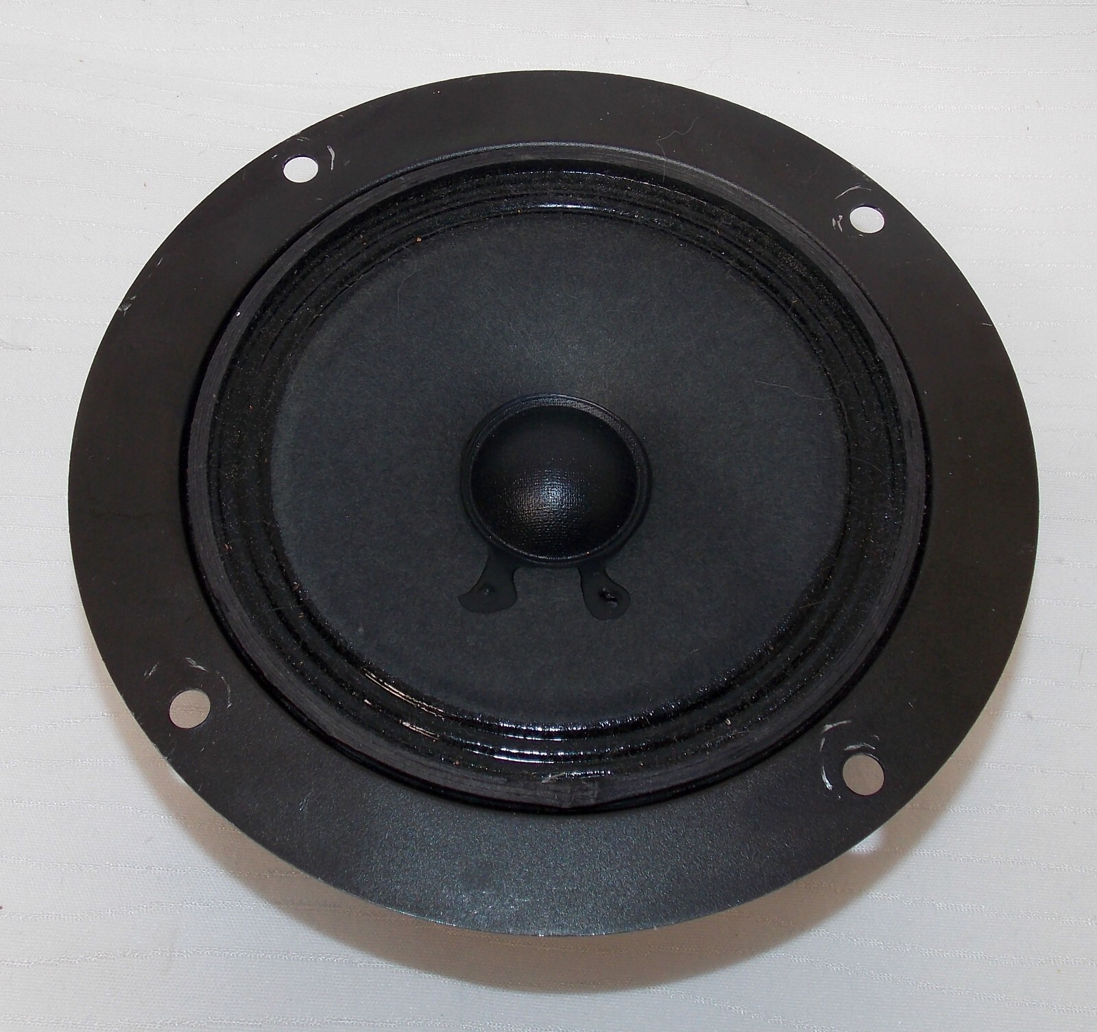 Realistic 4” Midrange Speaker #40-1282 ~ Sealed Back ~ 8 Ohm ~ WORKS ...