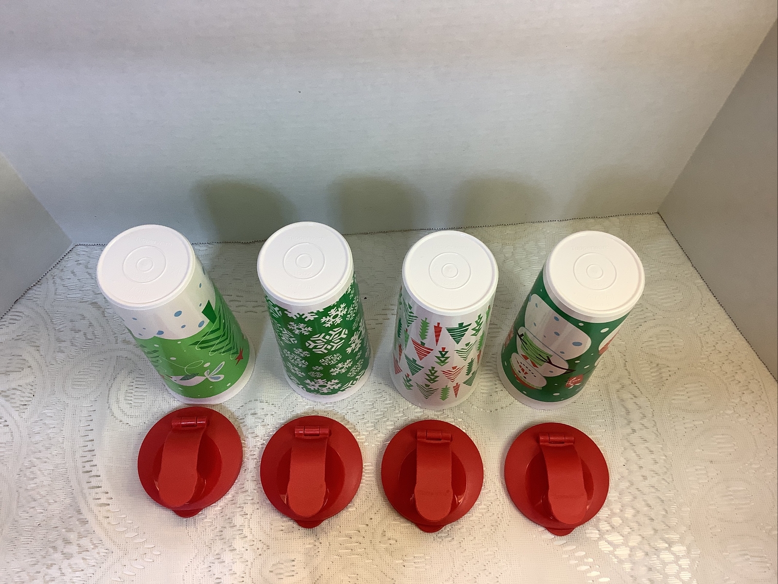 Tupperware 16 oz Tumbler Flip Top Lid 5107 Jolly Holiday Christmas Tree ...