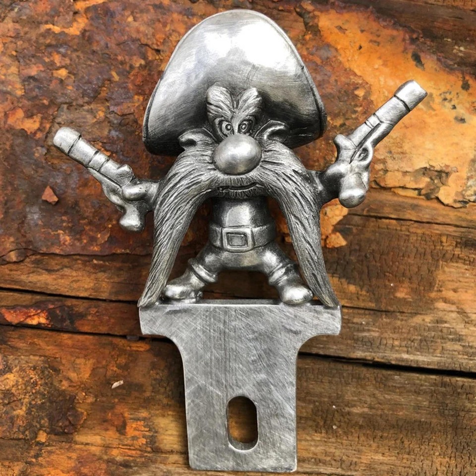 Cartoon Coyote Gunner Car Hood Ornament - Resin Imitation Metal ...