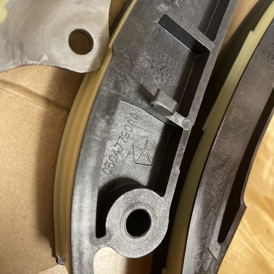 Genuine Mopar Timing Chain Components 05184352AF 05184357AE 05047885AA ...