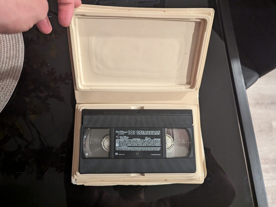 101 Dalmatians (VHS, 1992) Black Diamond Classic Disney First Animated ...