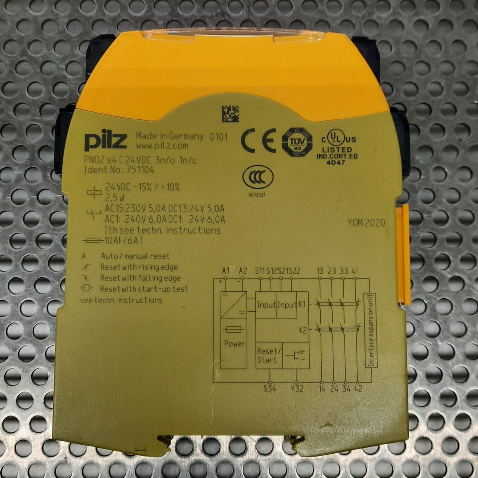 PILZ 751104 PNOZ s4 C 24VDC Safety Relay | eBay