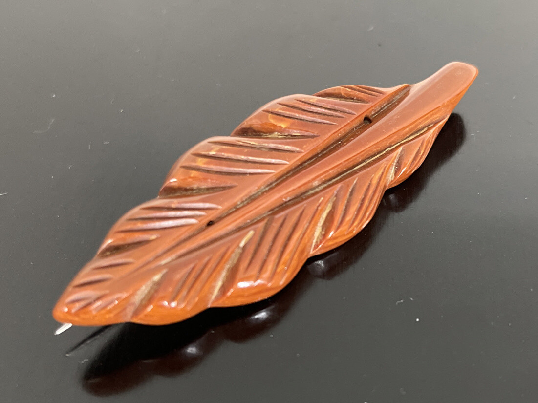 Carved Leaf Chocolate Brown Bakelite Brooch Pin 2.75” - Gem
