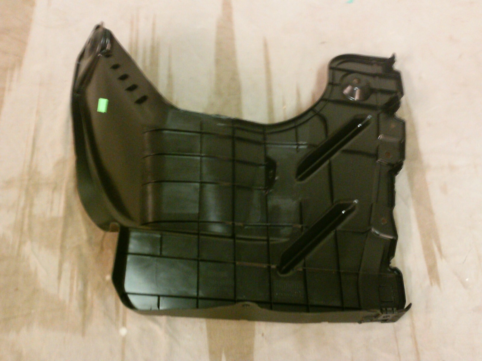 2020,2021,2022 Toyota Highlander RH Rear Bumper Side Seal OEM (14UPD ...