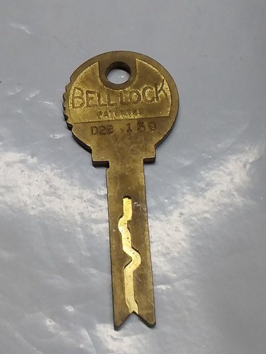 Bell Lock Key Antique Slot Machine Jukebox Penny Arcade # D2B150 D2B ...