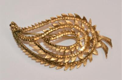Vintage 50s Signed BSK Goldtone Textured Jagged LEAF Shape Pin Brooch ...
