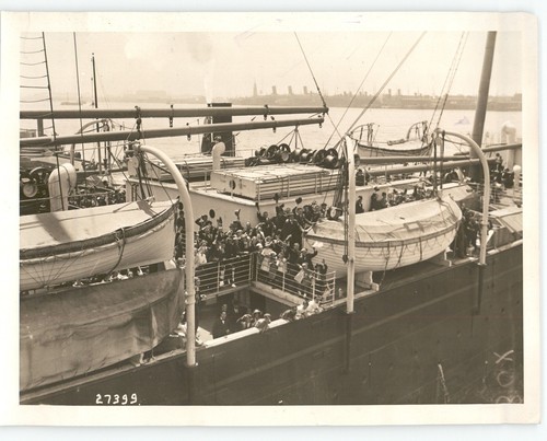 Passengers Wave Goodbye SHIP 'Cymric' to Europe VINTAGE 1910s Press ...