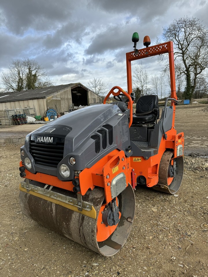 Hamm HD12 120 Hydraulic Vibrating Twin Drum Roller 2018 400 Hours Bomag ...