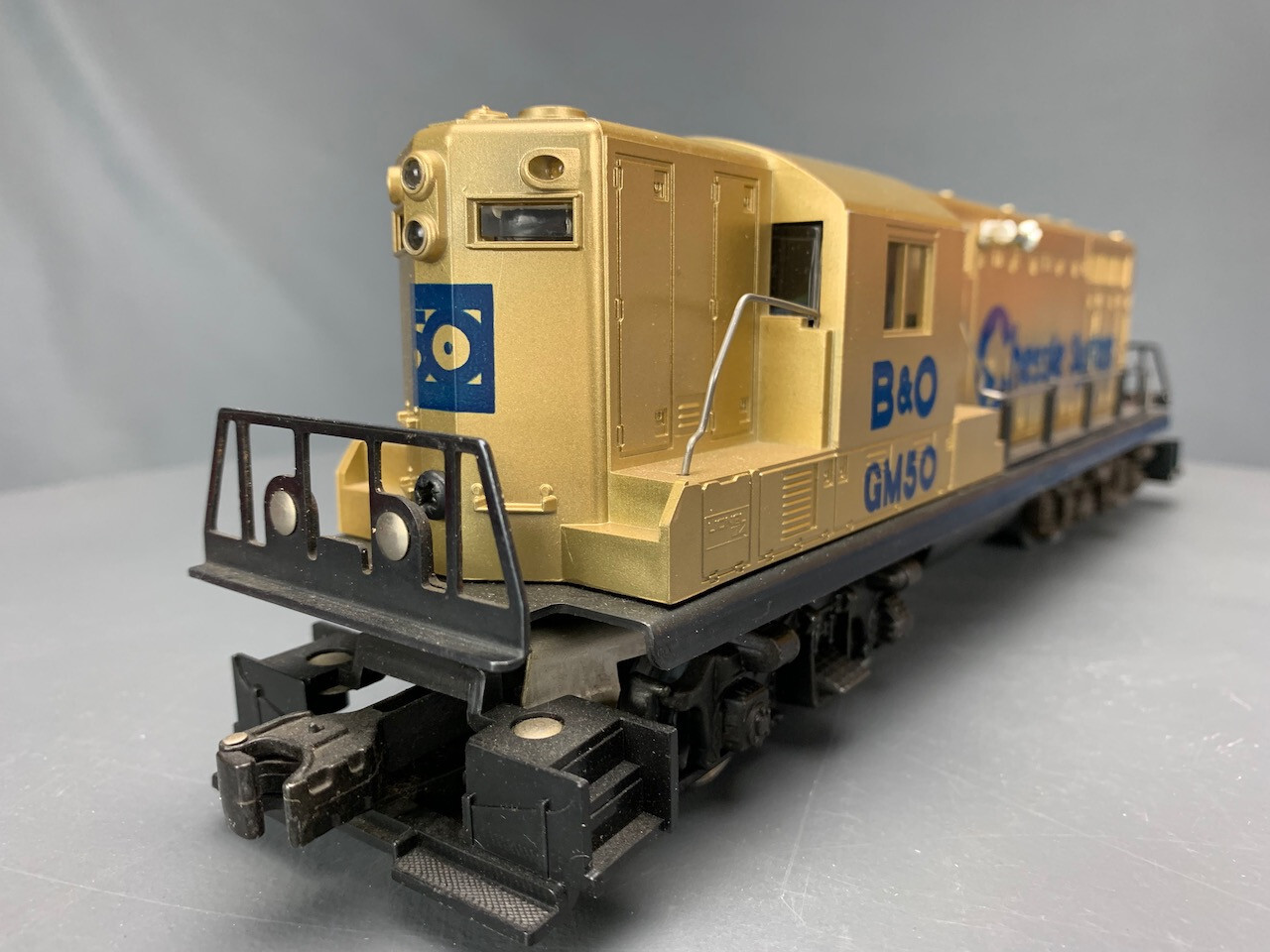 Lionel 6-8359 GM Special Anniversary Gold Chessie Gp7 Diesel Locomotive ...