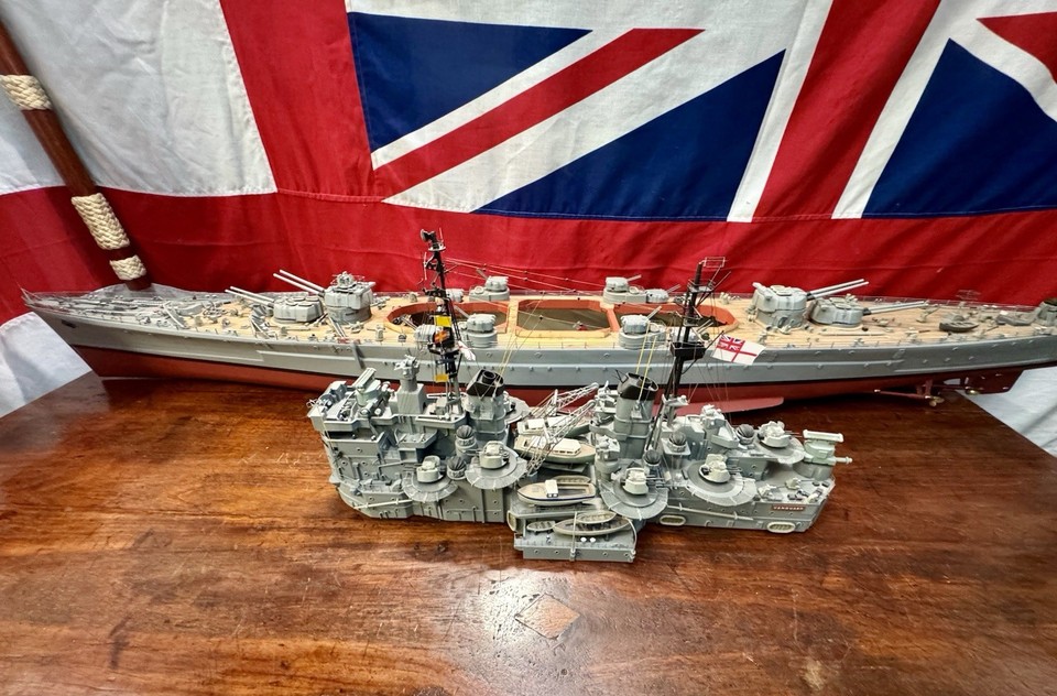 Superb Hand Crafted 2M Long Royal Navy HMS Vanguard Motorised ...