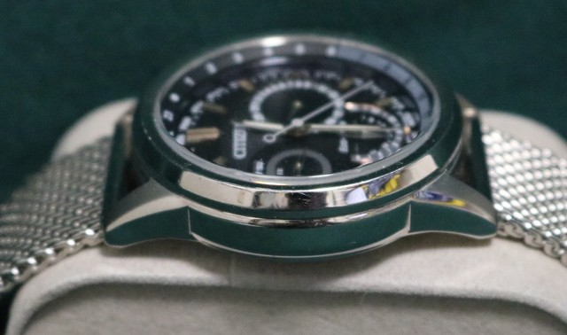 Citizen Eco-Drive 8729-R009982 Stainless Calendar Mens Wrist Watch Mesh ...