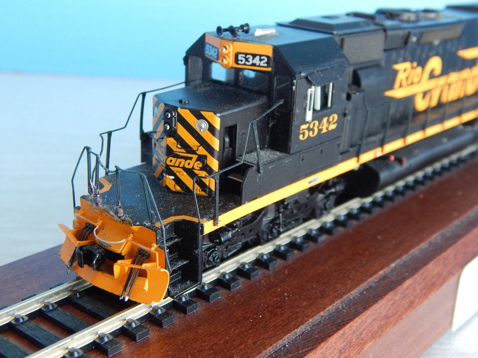 Athearn 95129 HO Rio Grande SD40T-2 Diesel Locomotive #5342 DCC Ready ...