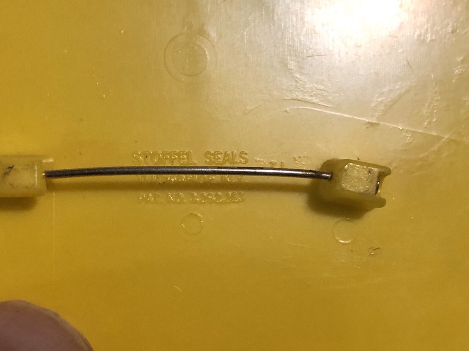 VINTAGE 1980’S STOFFEL SEALS HARDEES CHICKEN STIX EMPLOYEE TAG / PIN ...