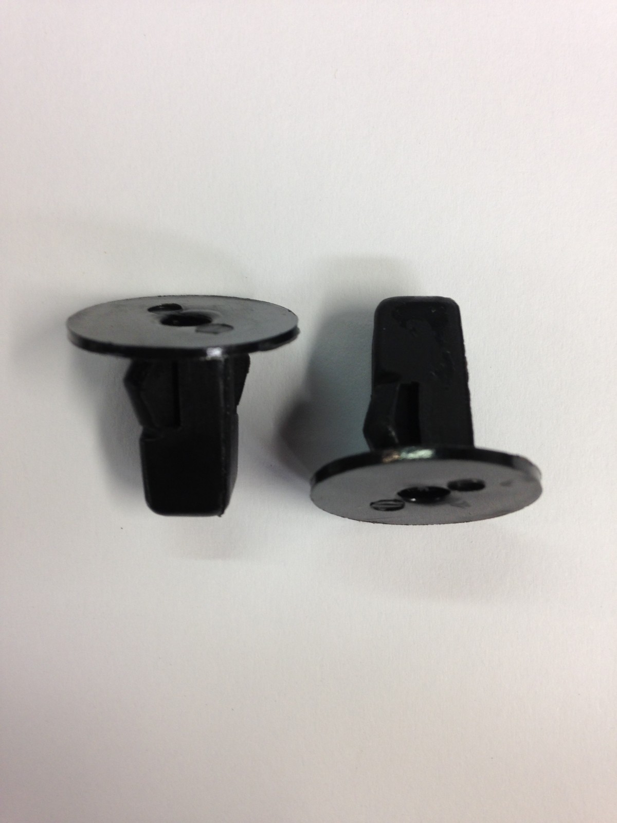 Set of 100: Fender Nylon Screw Grommets For Toyota 90189-06065 USA ...