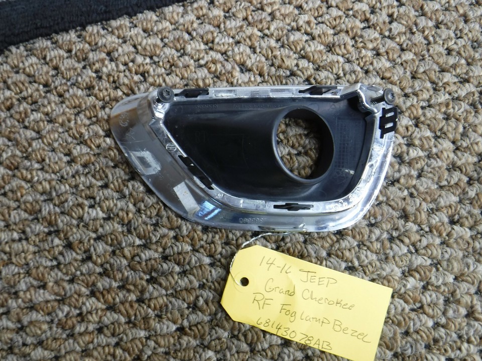 2014-18 Jeep Grand Cherokee 68143078AB Chrysler Bezel Fog Lamp, Genuine ...