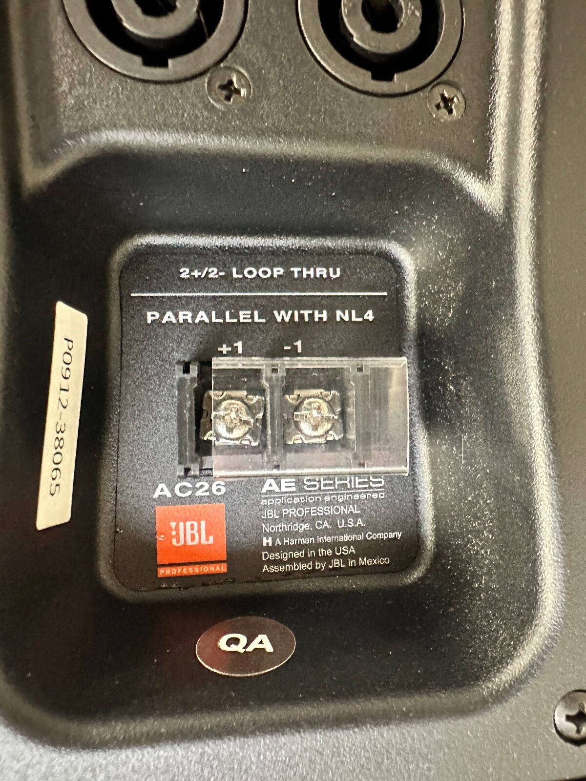 JBL Professional AC26 Ultra Compact 2-Way Loudspeaker with 2 x 6.5-Inch ...