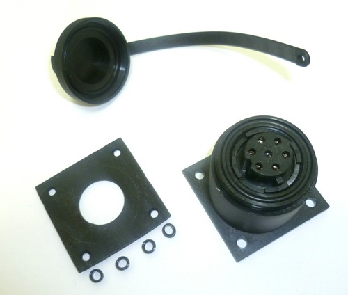 10 x Bulgin Buccaneer 7-way Bulkhead Mount Socket PX0760/S & cover cap ...