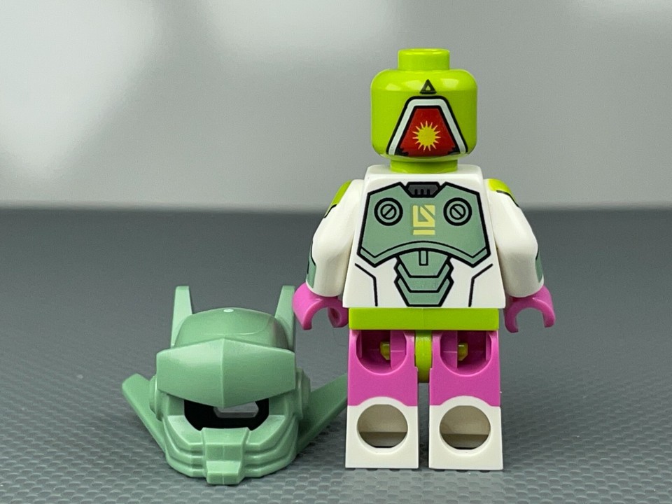 LEGO Robot Warrior Collectible Minifigure Series 24 CMF 71037 Alien ...