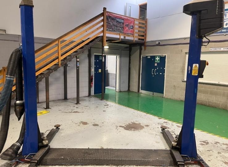 2 Post Car Lift Ramp Tecalemit Azur 2.8 Ton SF8907 | eBay UK