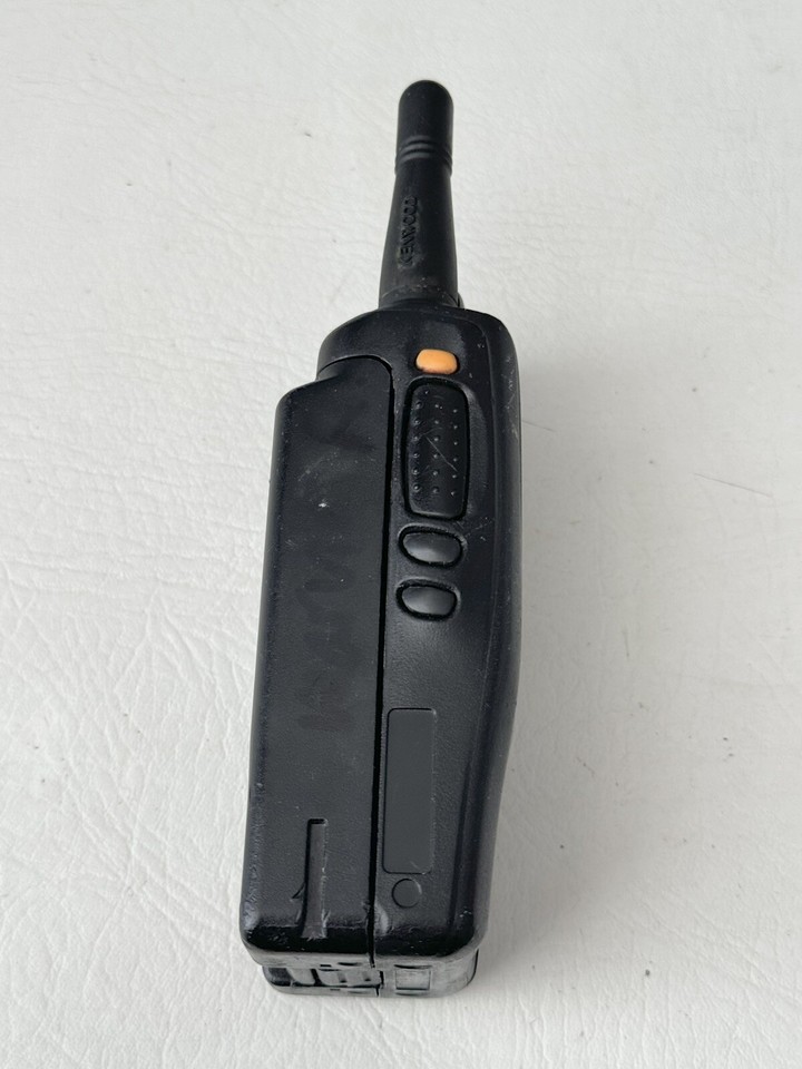 Kenwood NX-320-K2 NEXEDGE UHF 450-520 MHz 260 Channel 5 Watt w/Battery ...