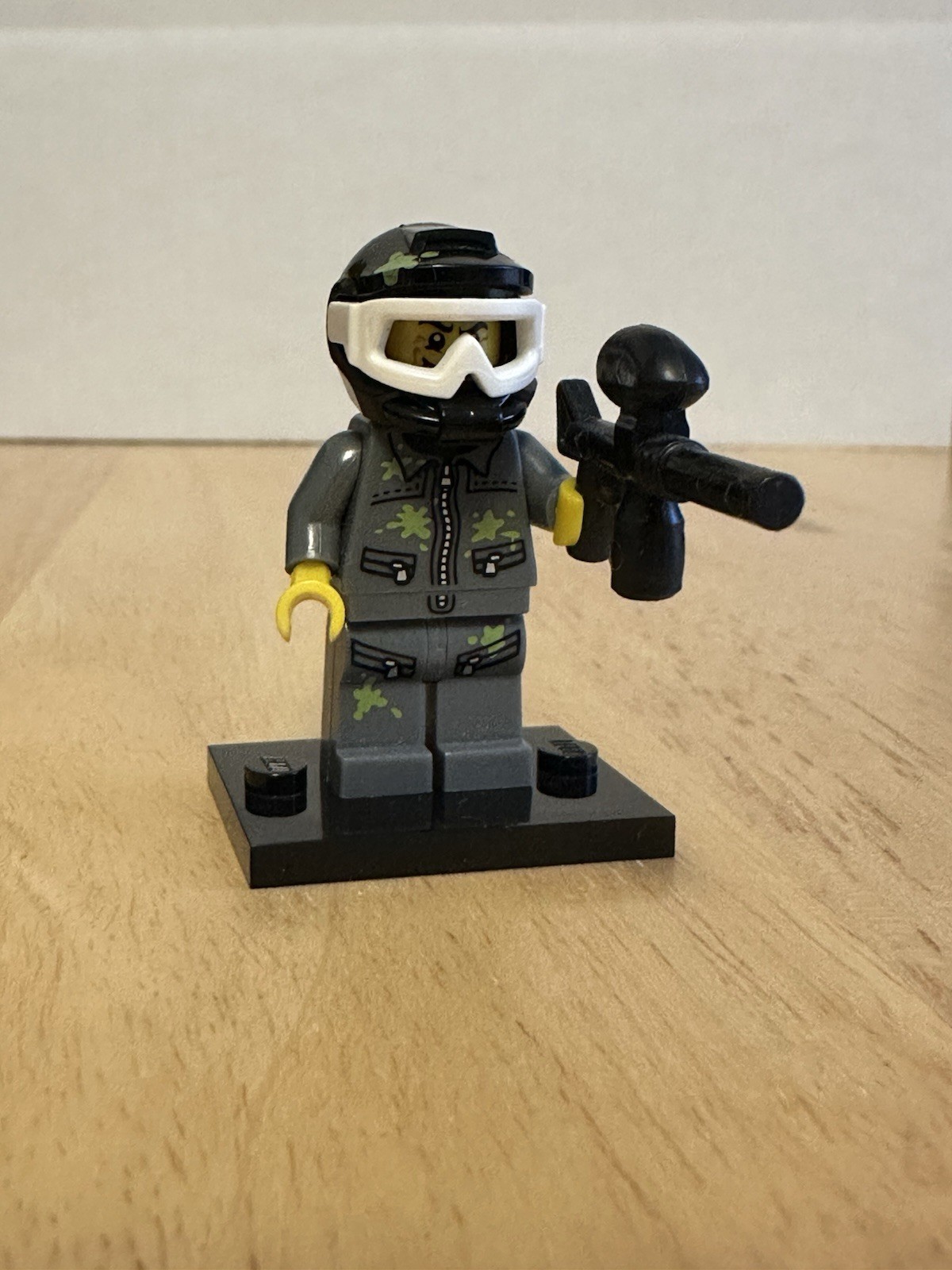 LEGO Minifigure Series 10: Paintball Player (71001-9) | eBay