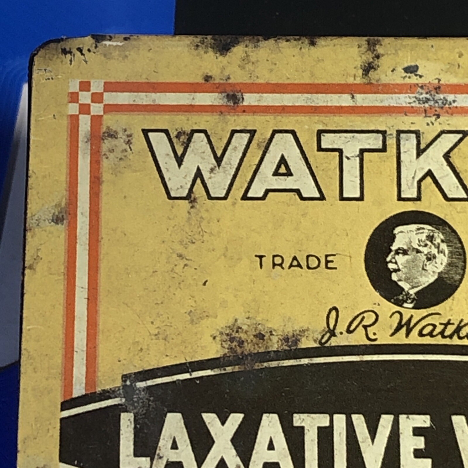 VINTAGE J.R. WATKINS CHOCOLATE FLAVORED LAXATIVE WAFERS EMPTY TIN Read ...