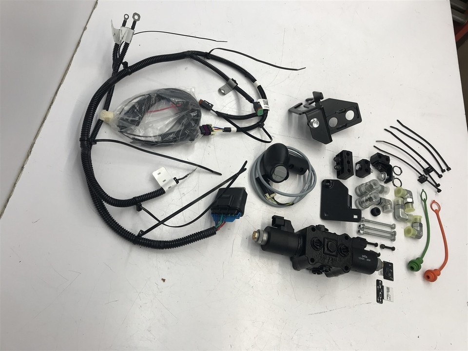 JOHN DEERE 3RD FUNCTION SCV KIT (INCOMPLETE) BLV11143 LVA24142 1023E ...