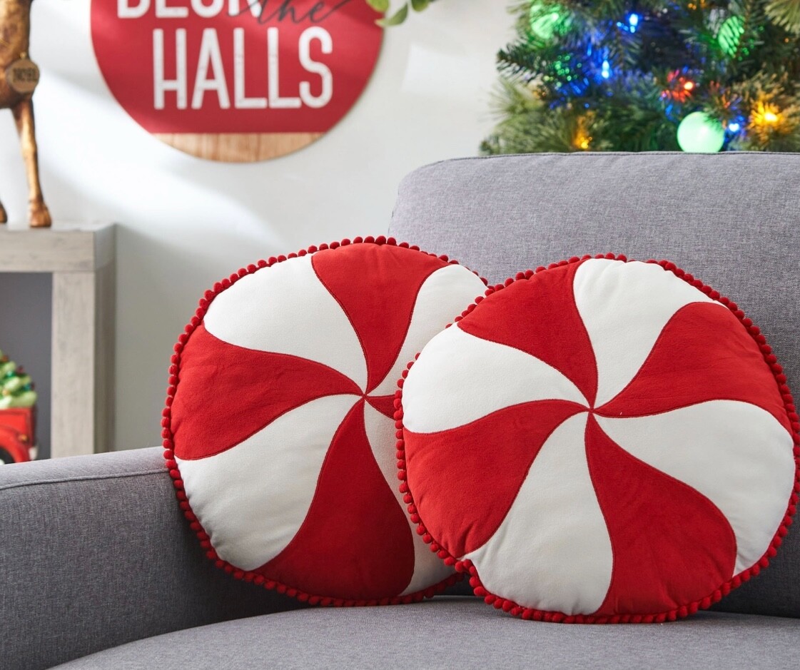 Set of 2 Red & White Peppermint Shaped Christmas Decor Throw Pillows 13 ...