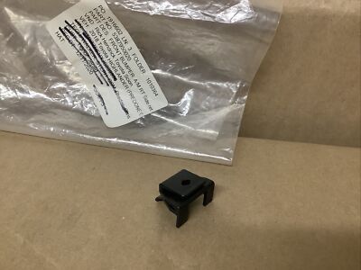 NEW 2018 TOYOTA Highlander OEM Front Bumper Assembly Lower Retainer ...