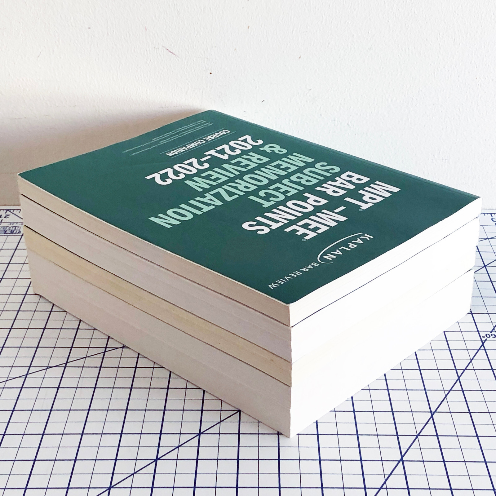 2021 - 2022 Kaplan Bar Exam Review UBE 4 Book Set - MEE MBE Outlines ...