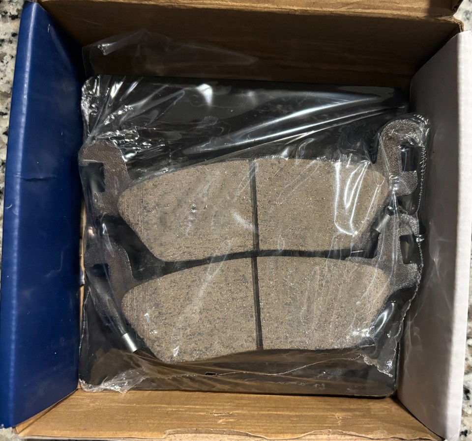 Rear Ceramic Brake Pads for 2006 2007 2008 2009 2010 Hummer H3 2009 ...