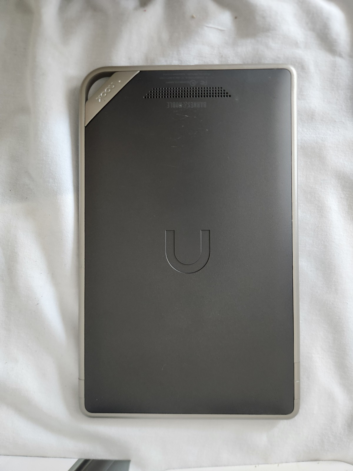 Barnes & Noble Nook Color Tablet 8GB Wi-Fi 7" BNTV250A - Silver ...